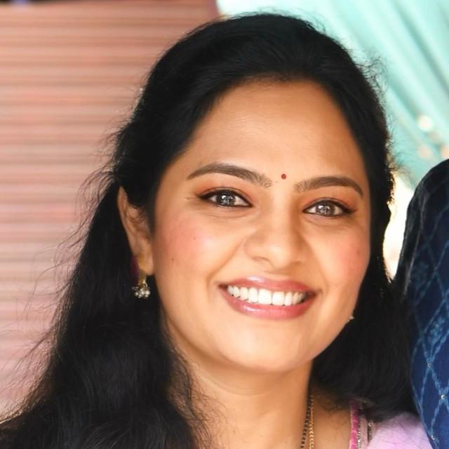 Gopika Poornima - Songs, Events and Music Stats | Viberate.com